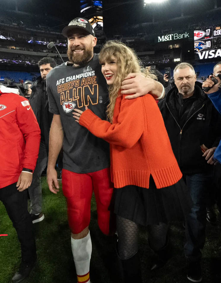 Travis Kelce and Taylor Swift plus Jason Kelce and Kylie McDevitt ...